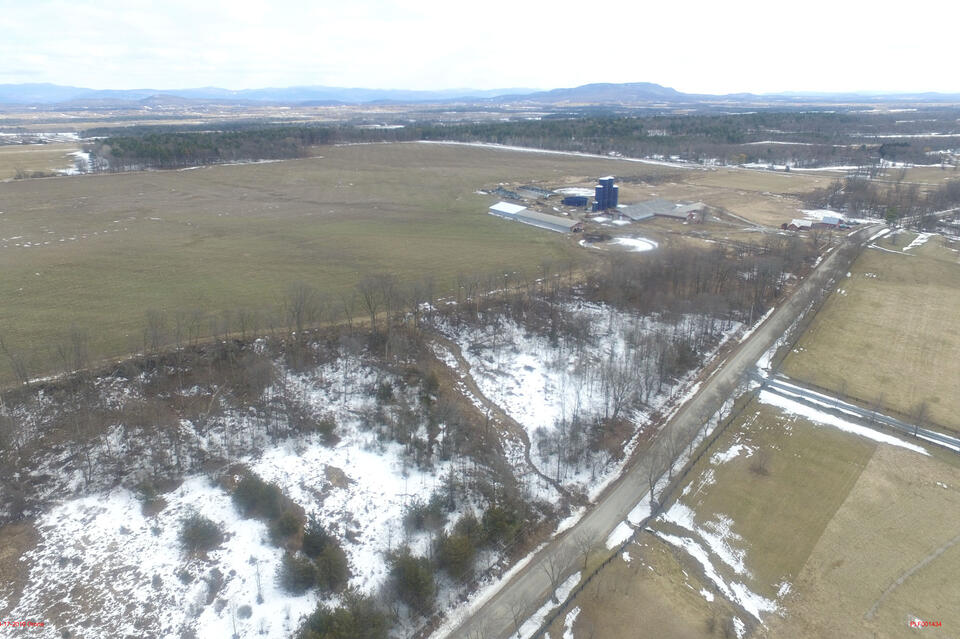 Nonprofit threatens to sue Vermont dairy farm for water contamination ...