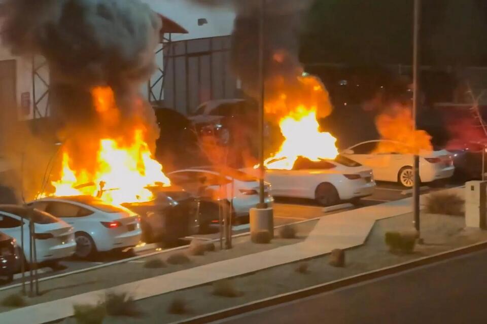 Tesla cars engulfed in flames in an arson attack at a service center in ...