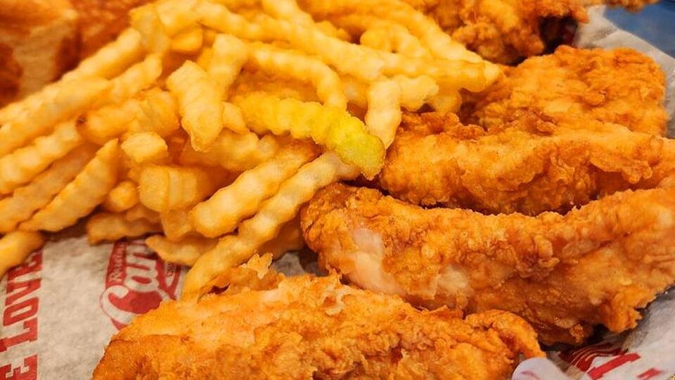 These 43 restaurants passed first inspection without violations in Pinellas County, FL, in June ...