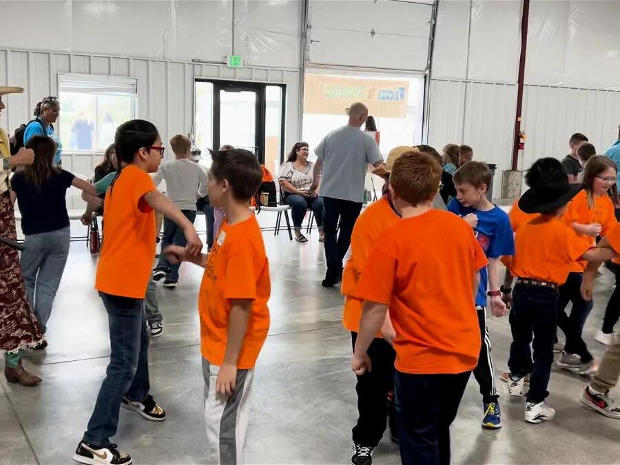 Students relive Idaho history with Rendezvous Roundup