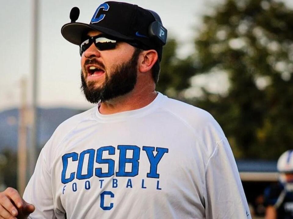 Cooper, Cosby football staff attend Tennessee coaching clinic