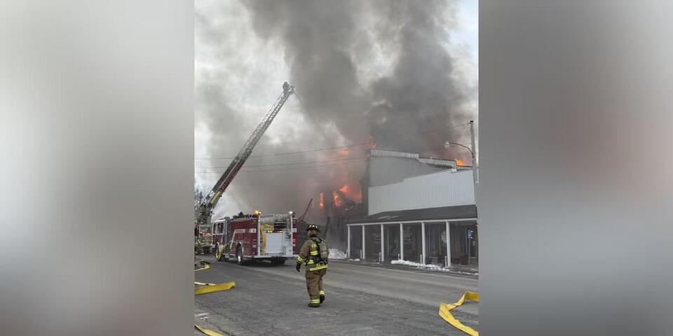 Crews on scene of fire at restaurant in Puxico, Mo. - NewsBreak