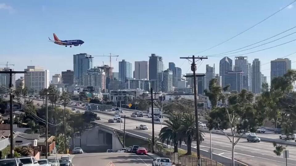 Expert and pilot weigh in on San Diego's congested airspace after DC ...