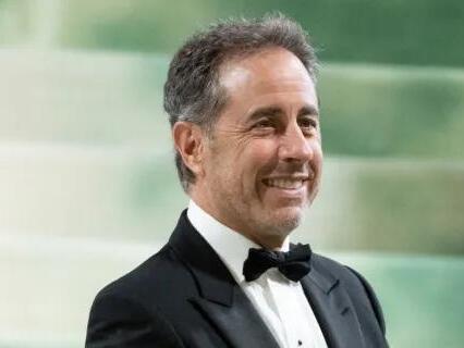 Students Walk Out Of Duke University Graduation During Jerry Seinfeld’s ...