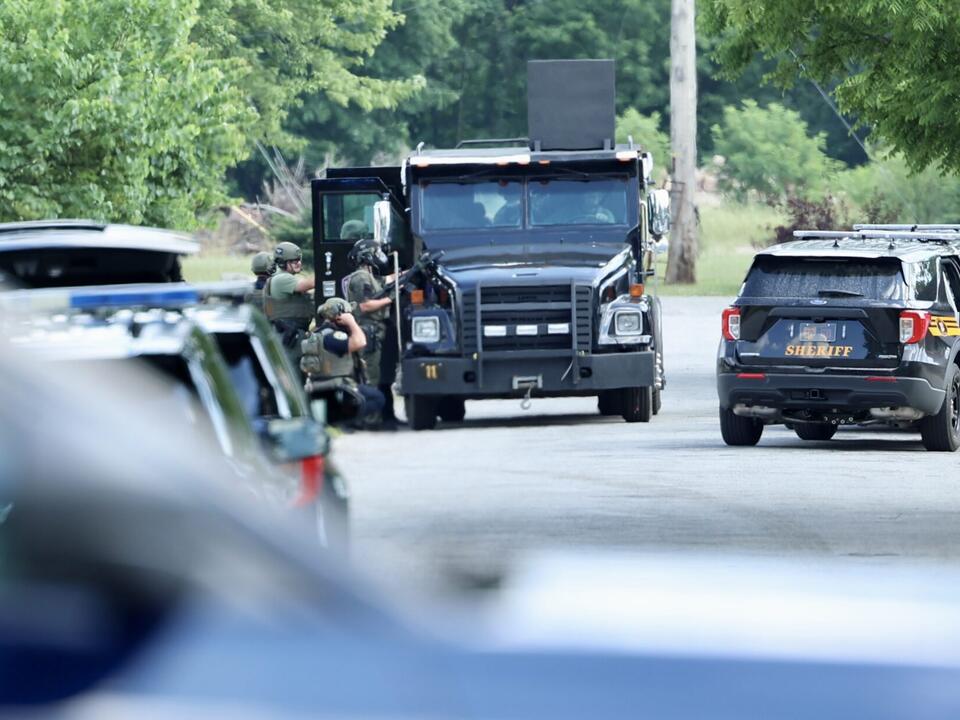 Details: Man dead following swat incident in Minerva
