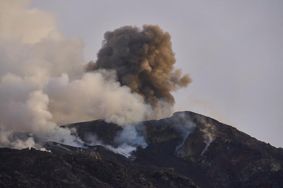 How Volcanoes Can Create Their Own Weather Systems - NewsBreak