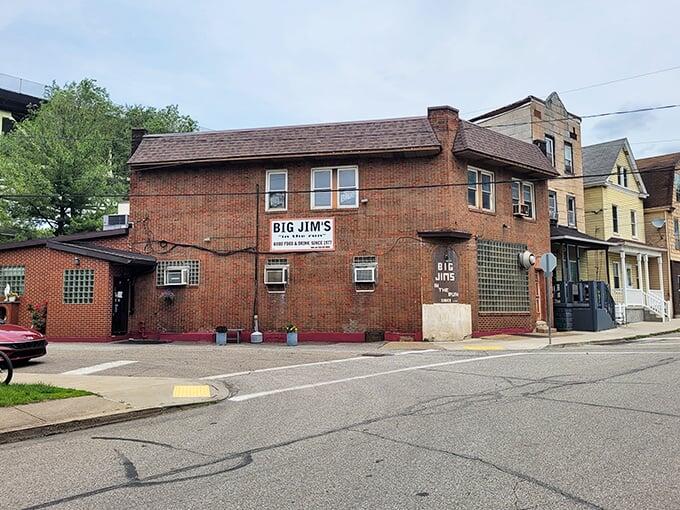 The Mouth-Watering Spaghetti At This Historic Restaurant Is Worth The ...