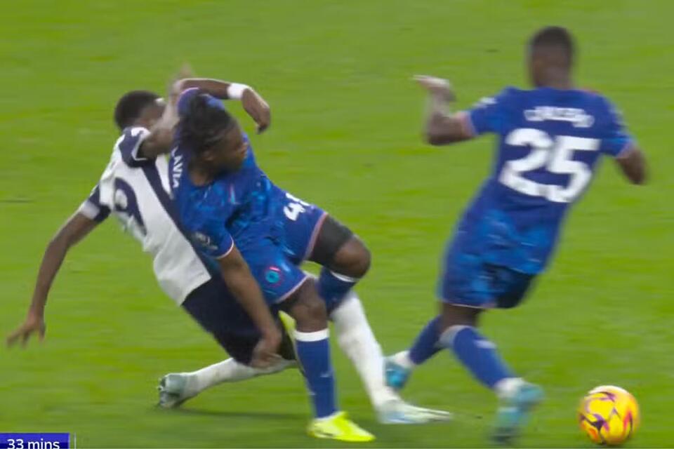 Chelsea got away with 'most obvious red card you'll see' against Spurs ...