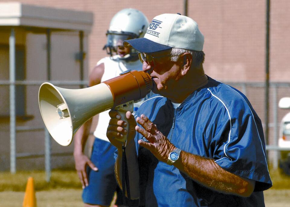 UPDATE: Former West Orange-Stark Football Coach Dan Hooks dies, funeral ...