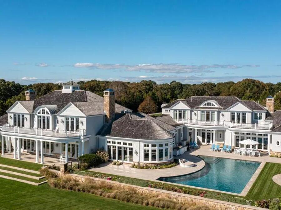 Cape Cod mansion sells for $22.75M, a new record. Take a peek inside