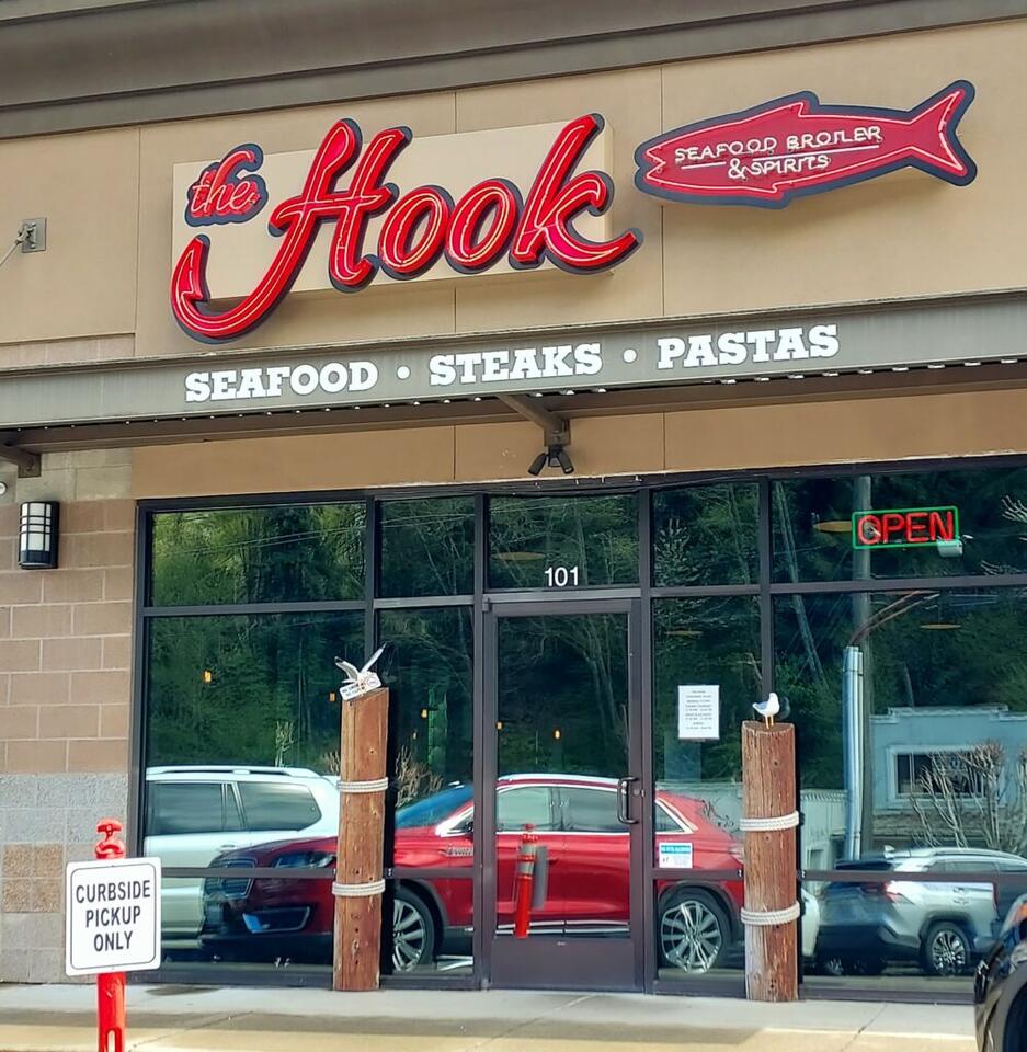 Restaurant news: Good meals, fair prices at Hook Seafood Broiler ...