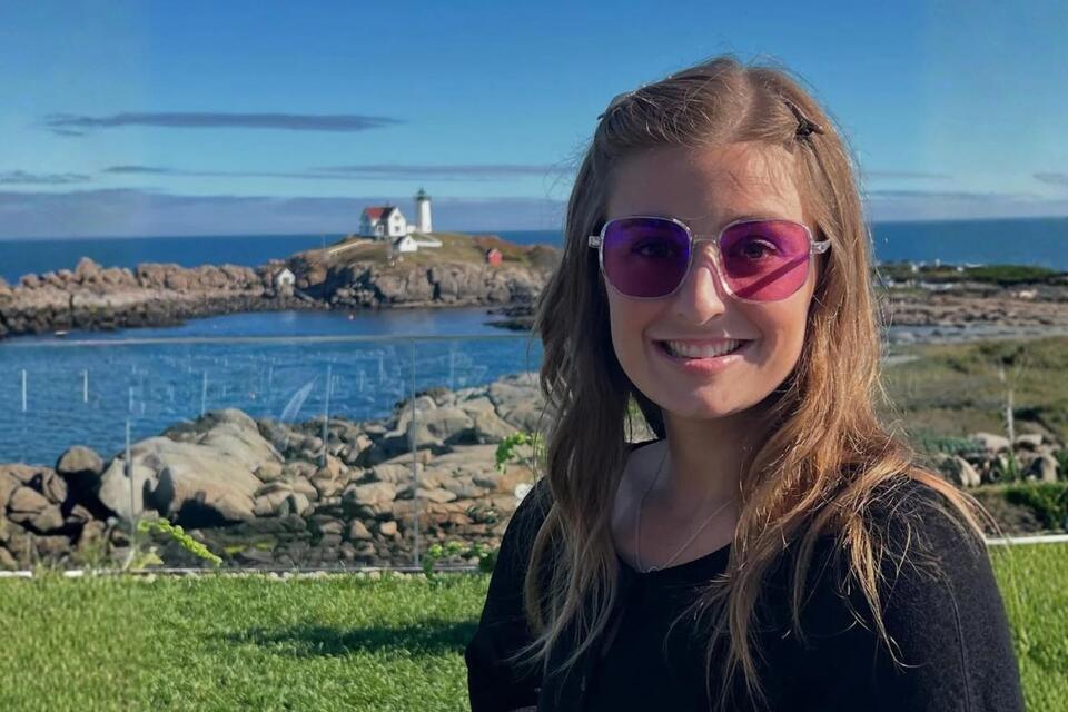 Netflix's Love on the Spectrum Star Abbey Romeo Visits Maine, NH ...