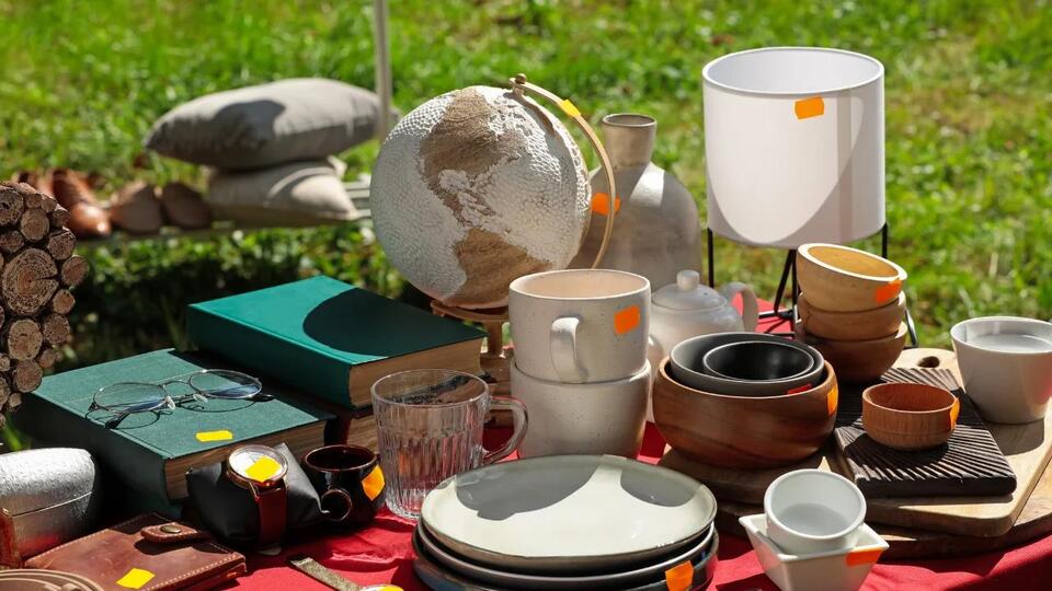 2026 Antique Alley Yard Sale returns to Highway 11 in Meridian - NewsBreak