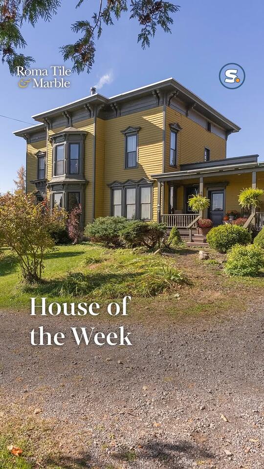 Step inside this incredible 1890 Victorian farmhouse and see how one ...