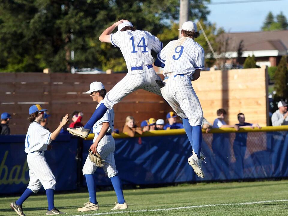 No. 11 Barlow does it again, downing No. 22 Lakeridge 7-1 in opening ...