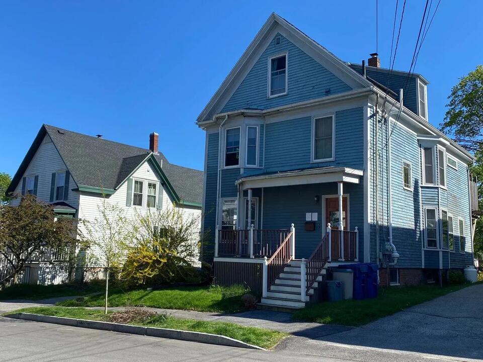 Portland tenant says landlord revoked lease renewal as retaliation