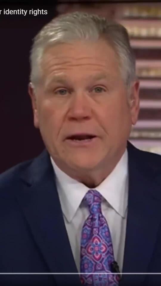 Donald Trump's Executive Order Ends Gender Identity Rights - NewsBreak