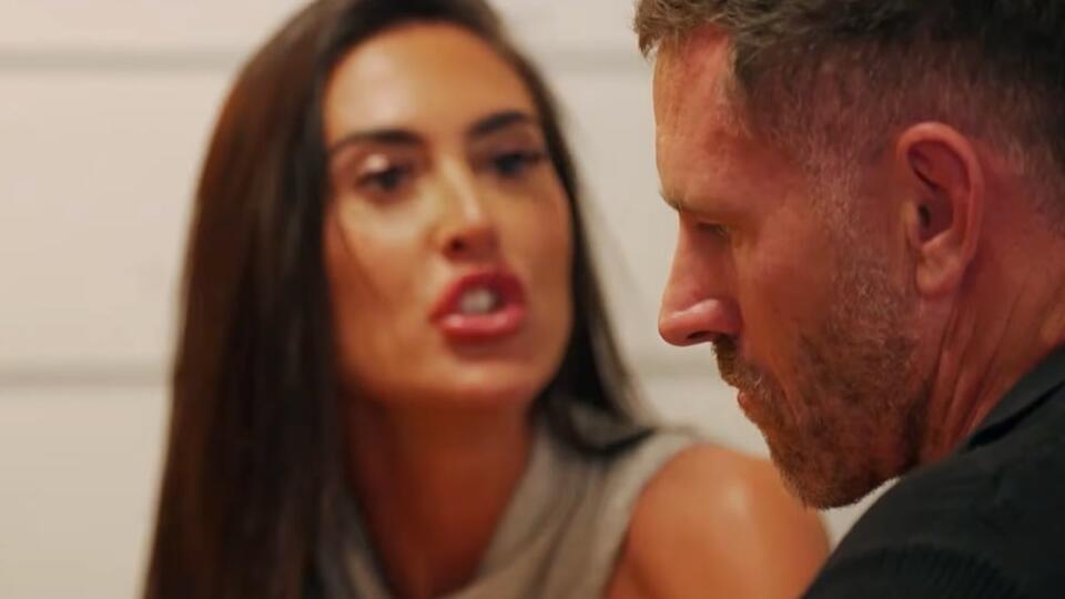 '90 Day Fiancé': Elise Erupts at Bar Over Josh Living with a Woman ...
