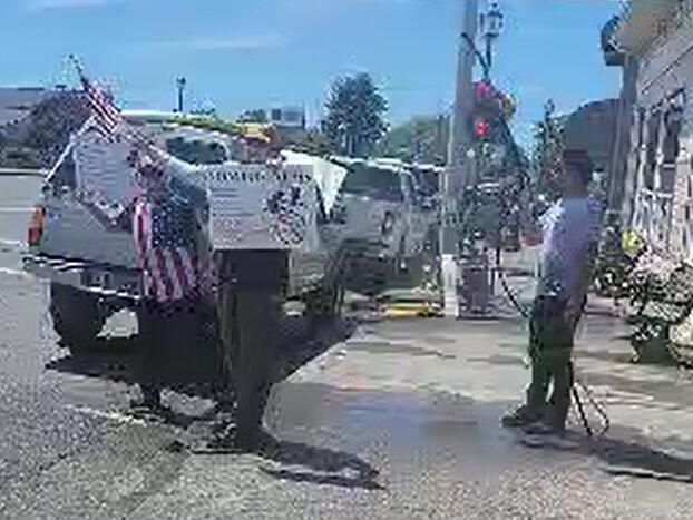 Anti-windmills protestors sprayed during demonstration