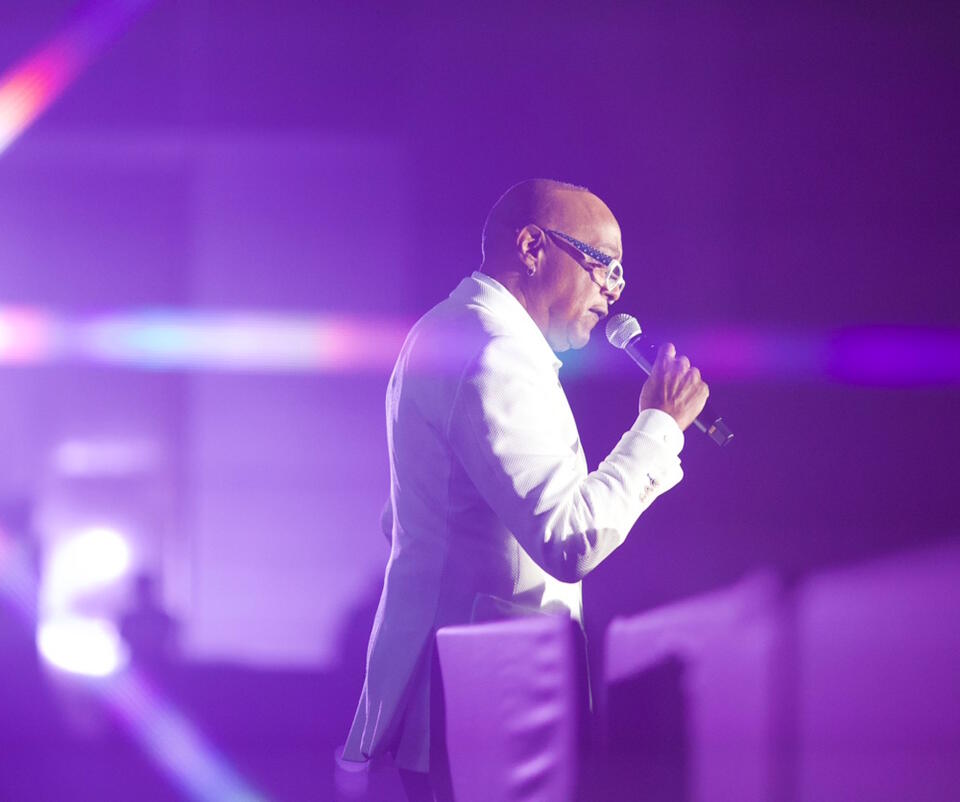 R&B legend Peabo Bryson suffers stroke - NewsBreak