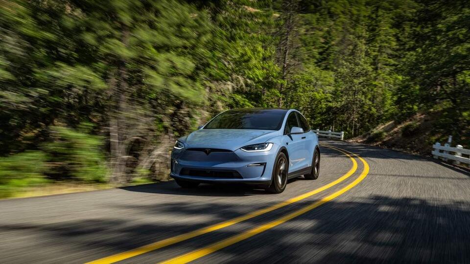 A Tesla Model X Buyer Rejected Delivery After Spotting Misaligned ...