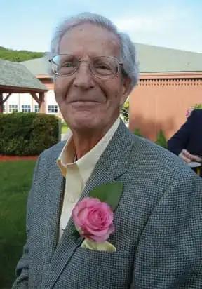 Byron Richards, 91 - NewsBreak