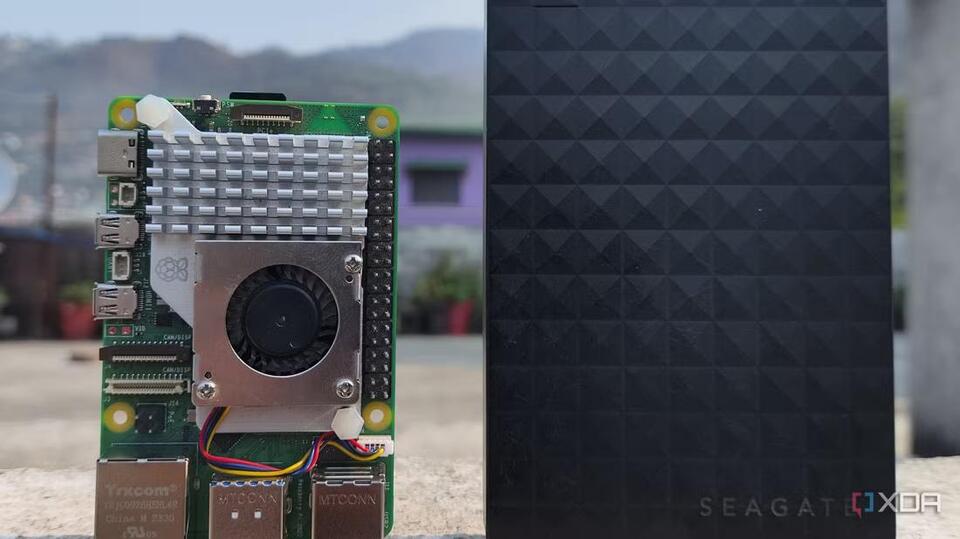 Here's how you can build your own portable NAS with an SBC and USB ...