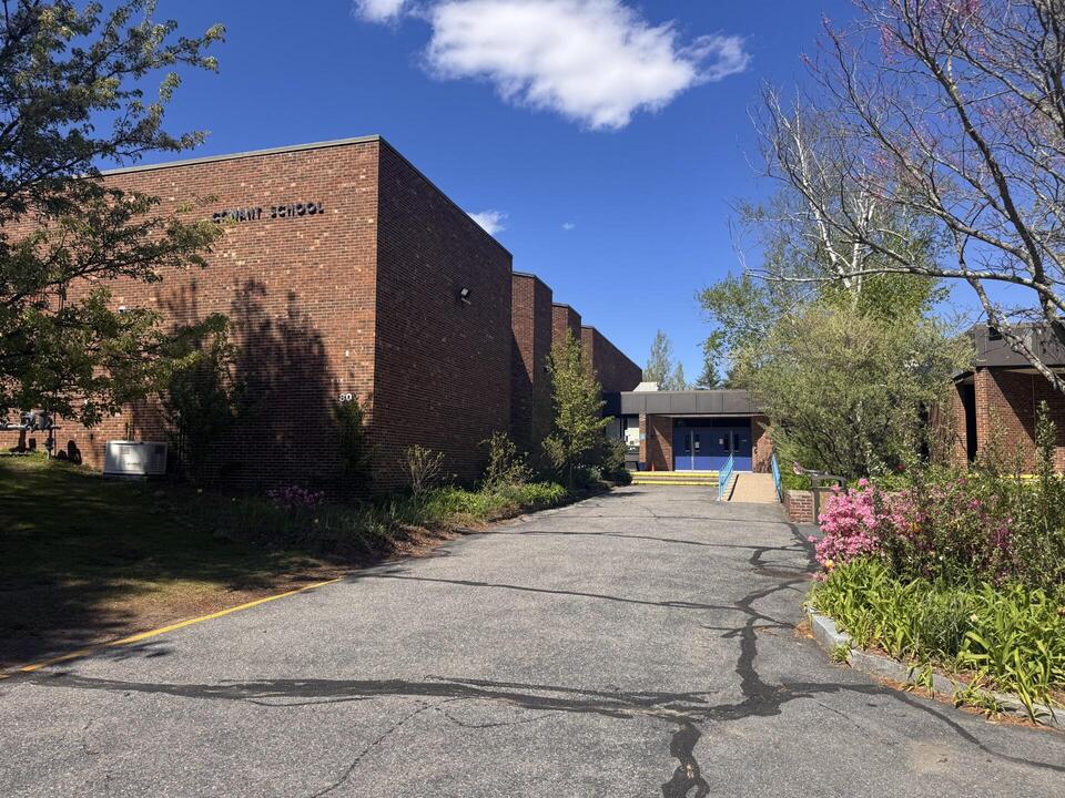 Luther Conant School has its last hurrah - NewsBreak