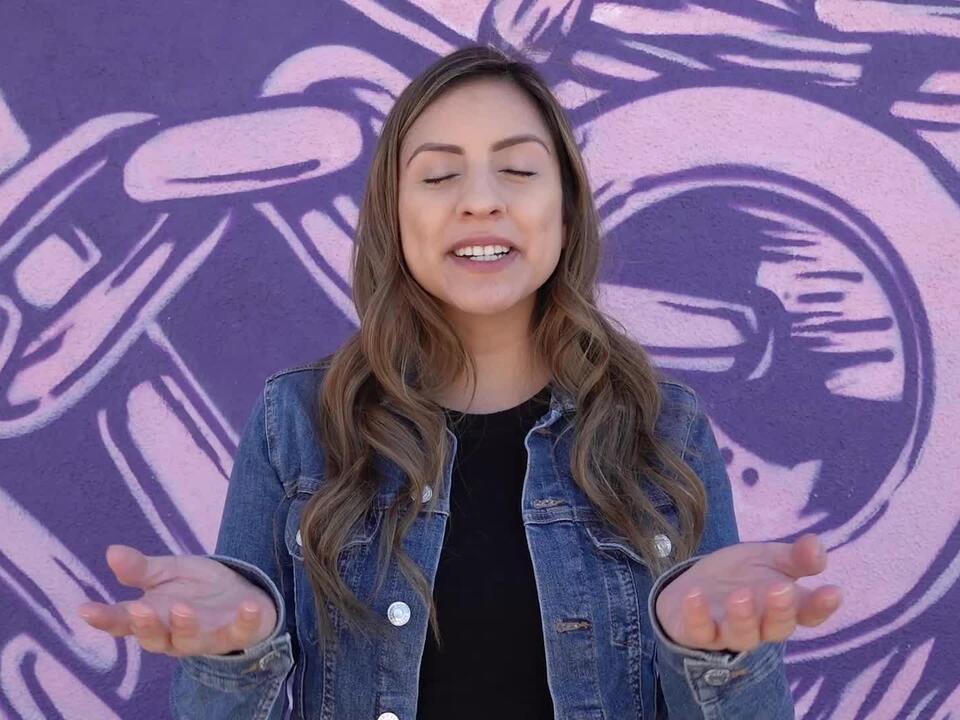 CHEAPEST DRINKS in LAS VEGAS | Norma Geli | NewsBreak Original