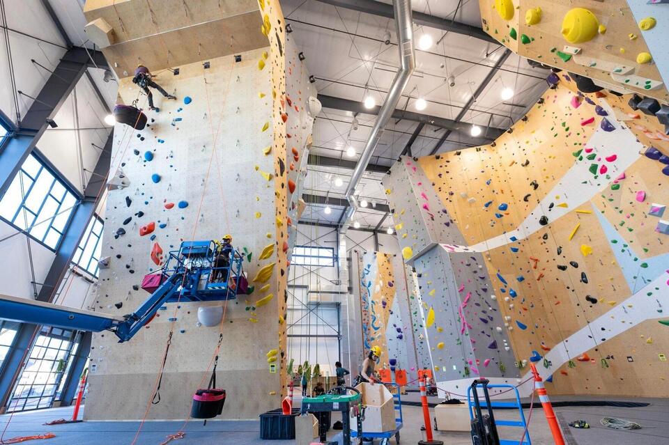 Portland Rock Gym in Beaverton aims for fitness, rock climbing mastery ...