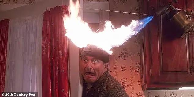 The secrets of Home Alone: Plot holes, fakeries and filming tricks that ...