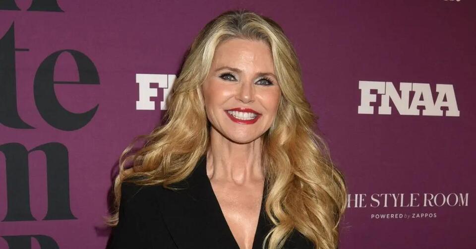 10 of the Most Shocking Revelations From Christie Brinkley's Memoir ...