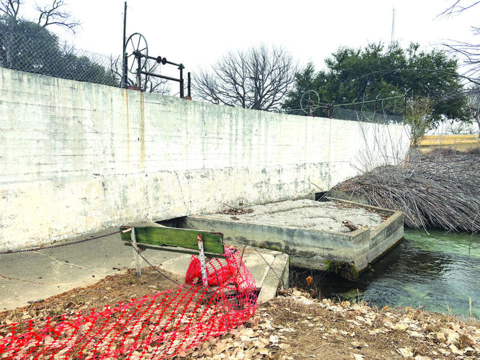 NEWS — City council moves ahead on priority water project - NewsBreak