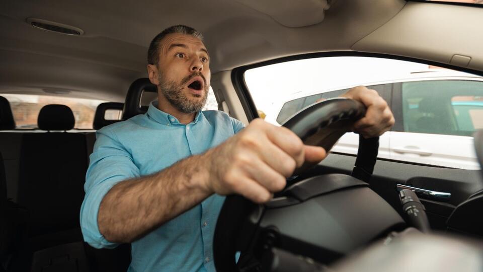 Driver says his car’s automatic braking slammed the brakes with no cars ...