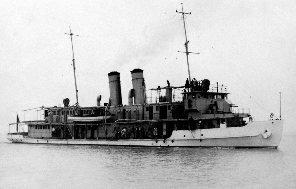 The USS Wake (PR-3) was the US Navy gunboat taken captive by the ...