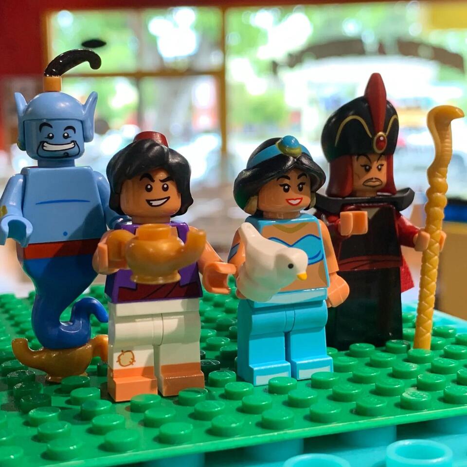 Bricks & Minifigs, the Go-To Store for LEGO Fans, Doubled Growth in ...