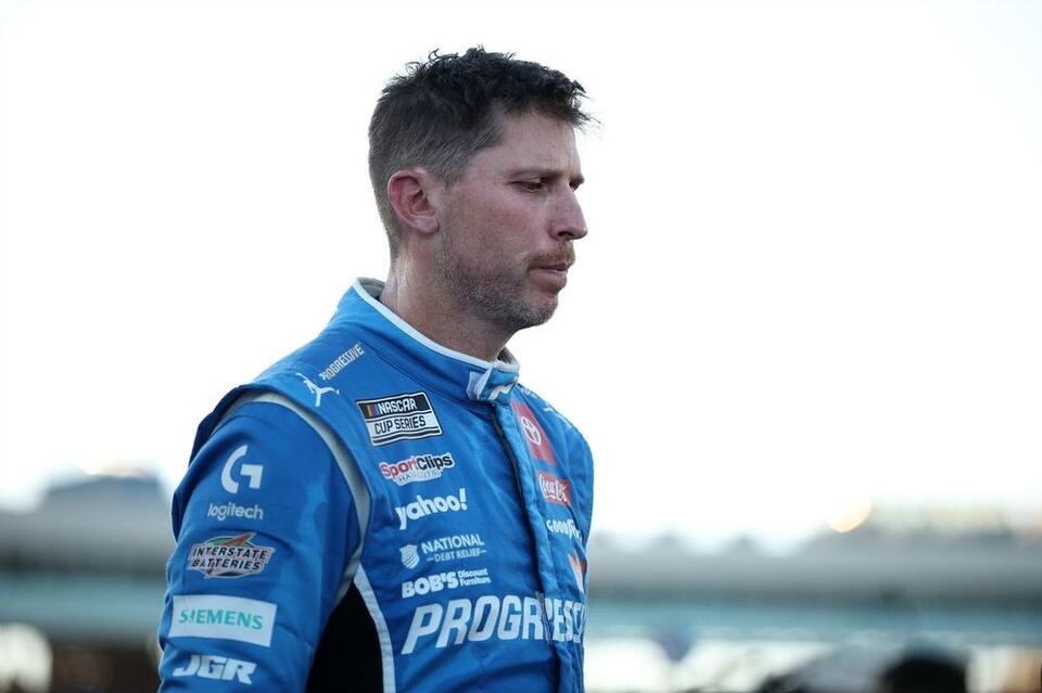 Tragedy Strikes NASCAR Family: Denny Hamlin’s Father Dies in House Fire ...