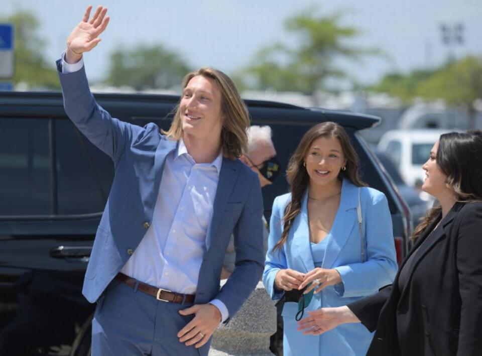 Trevor Lawrence’s Wife Marissa and Friends Turn Heads at Pool Party ...