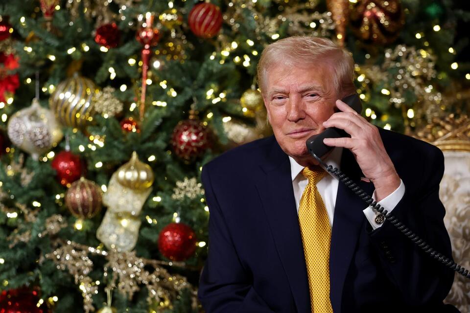 Donald Trump Calls Child ‘Beautiful’ and ‘Cute’ on Holiday Call as ...