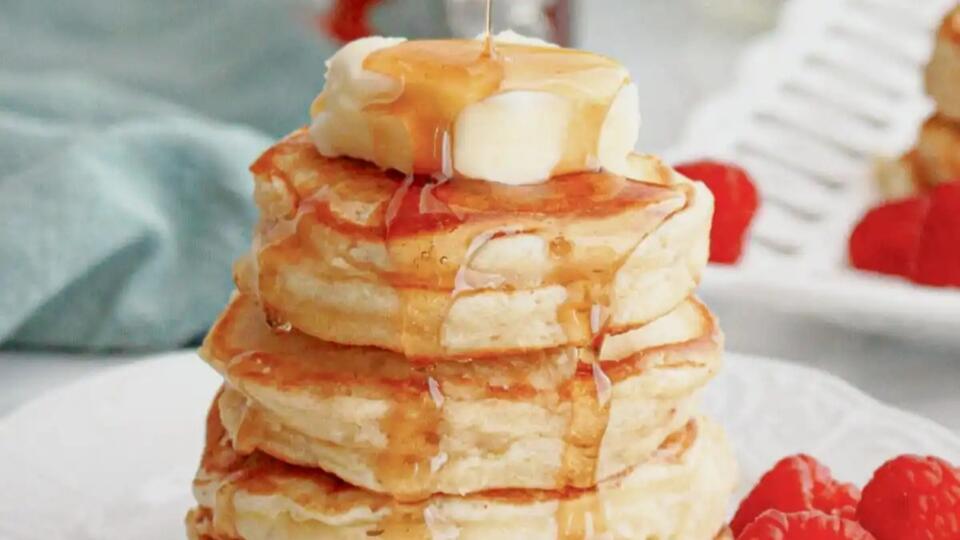 Easy Fluffy Pancakes – Light, Tender, and Perfectly Golden Every Time ...