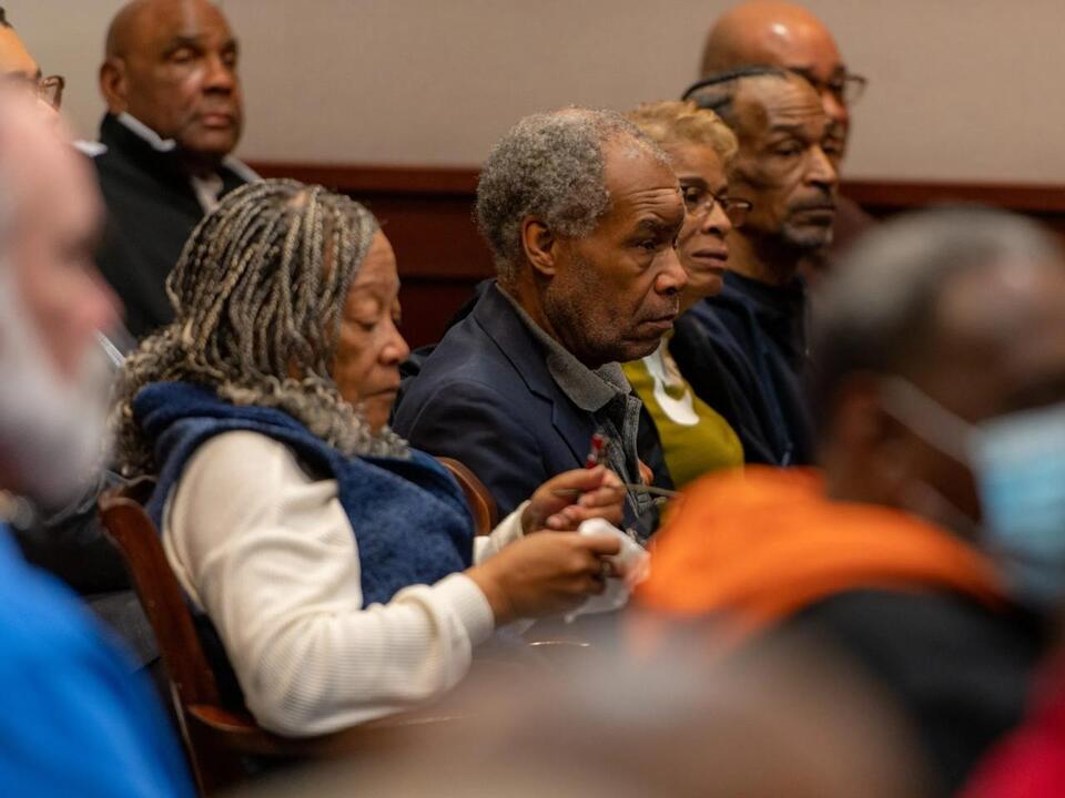 Eric Mays’ remains, funeral services in limbo after court hearing ...