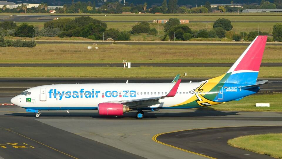 Wheel 'Flies Off' Boeing 737 During Takeoff and Here We Go Again ...