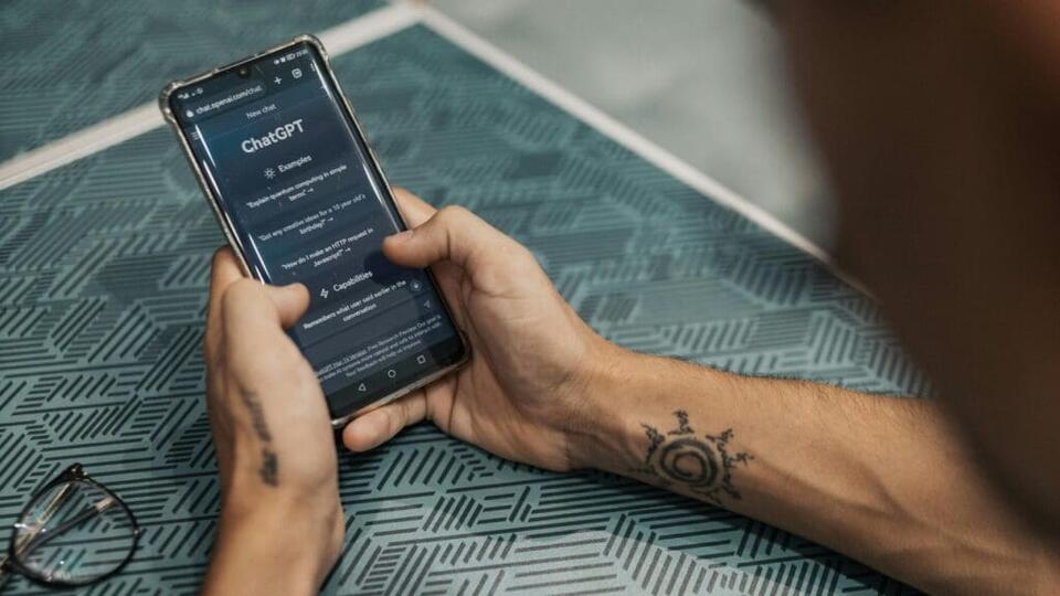 ChatGPT can lean into authoritarian views after 1 prompt, study warns ...