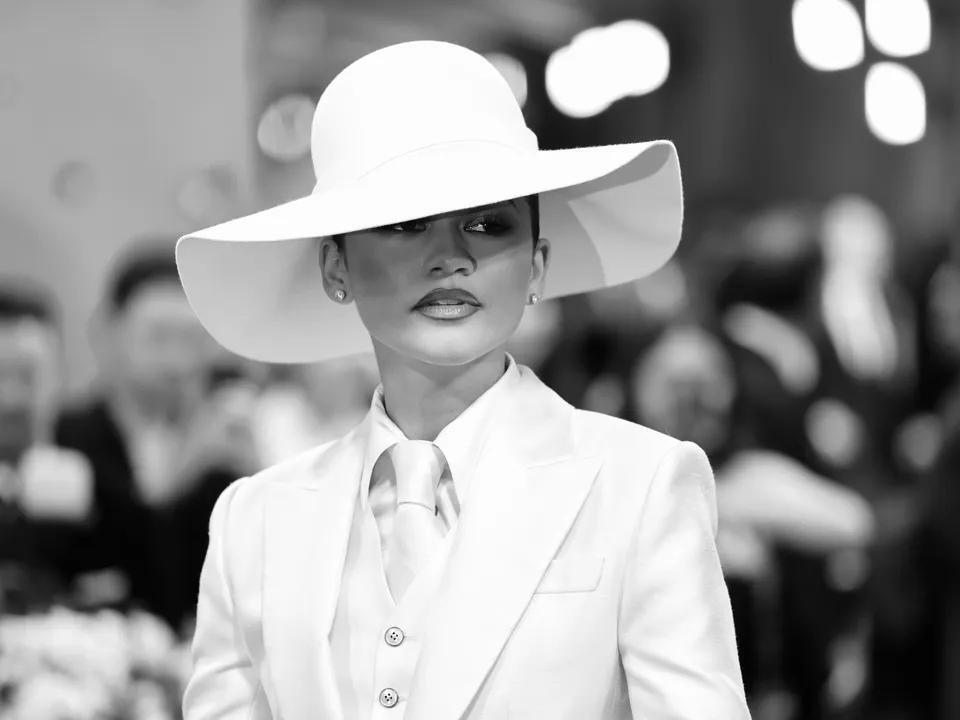 Zendaya Hat Theory Explained: TikTok’s Met Gala 2025 Obsession - NewsBreak