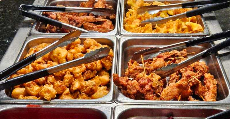 15 Oregon Buffets That Keep All You Can Eat Coming - NewsBreak