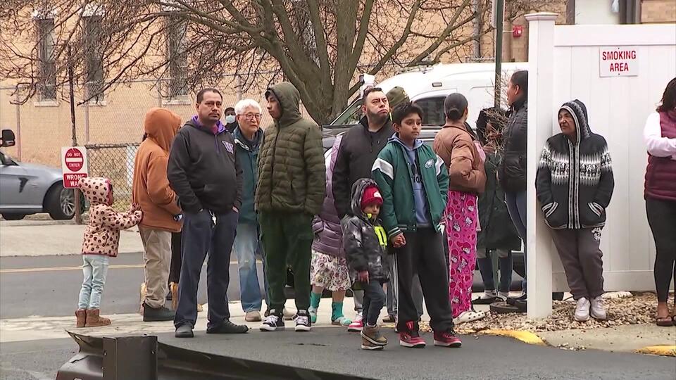 Investigators search for cause in New Rochelle apartment building fire ...