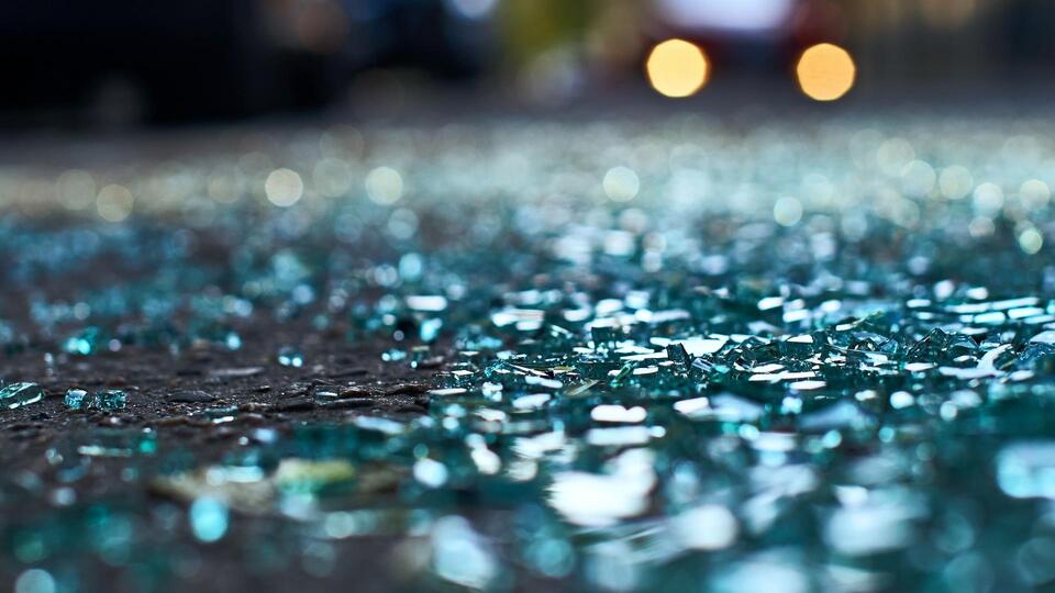 1 dead, 1 injured after hit-and-run crash in Aurora - NewsBreak