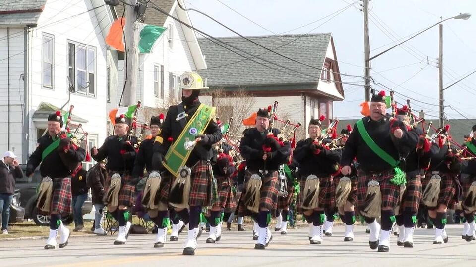 Old First Ward readies for Saturday's neighborhood parade, hooley ...