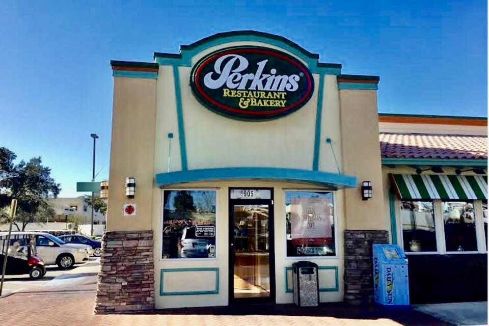 Roaches latest problem dogging breakfast restaurant in The Villages ...