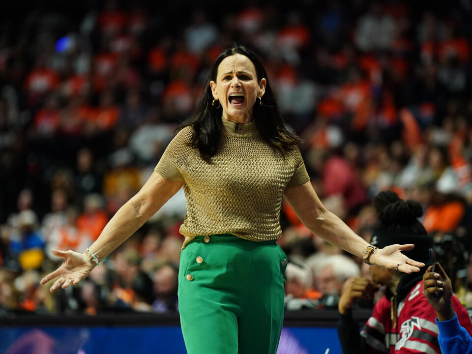 Pissed Liberty Coach Issues Angry Demand to WNBA Referees After Loss vs ...